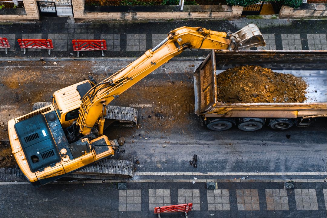 Essential Heavy Equipment You Need for Your Worksite – On the PULSE